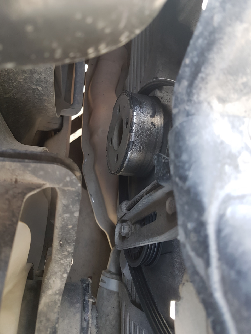 Развалилась муфта шкива коленвала — Subaru Outback (BP), 2,5 л, 2004 ...