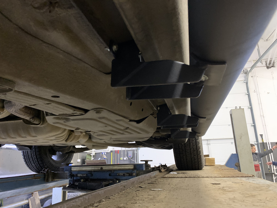 #9 Mopar Plus — Jeep Grand Cherokee (WK2), 3 л, 2018 года | тюнинг | DRIVE2