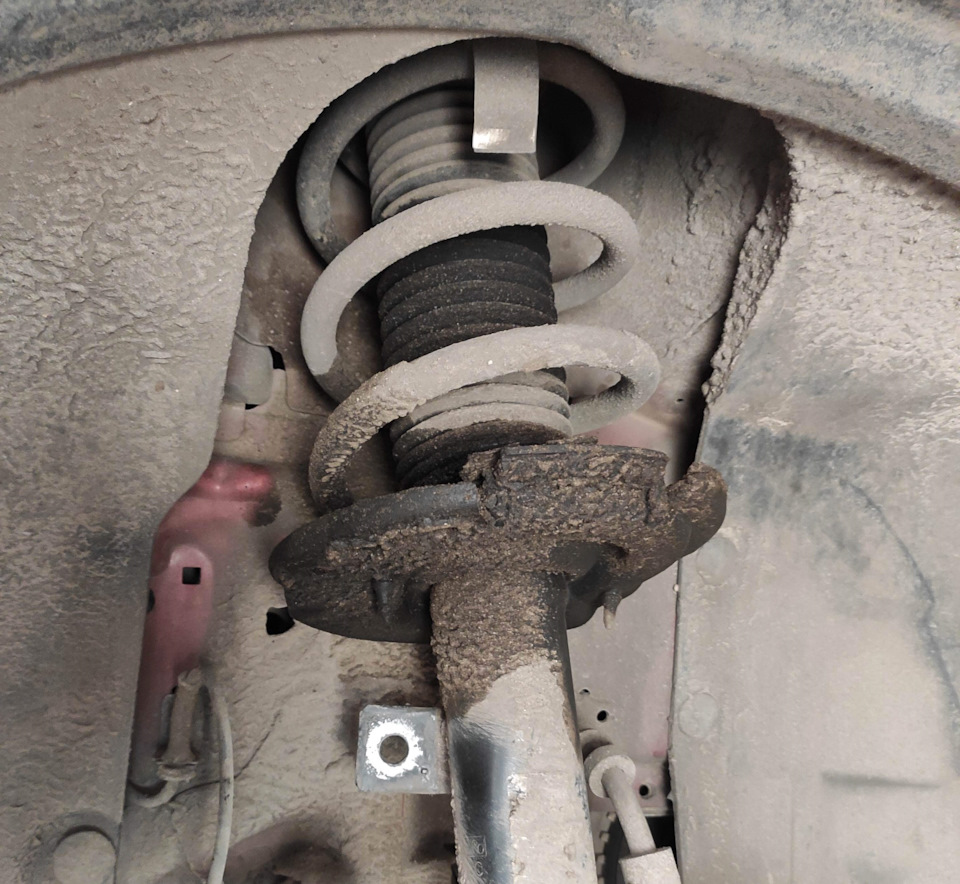 Передние амортизаторы, давай до свидания! — Ford Escape (3G), 2,5 л ...