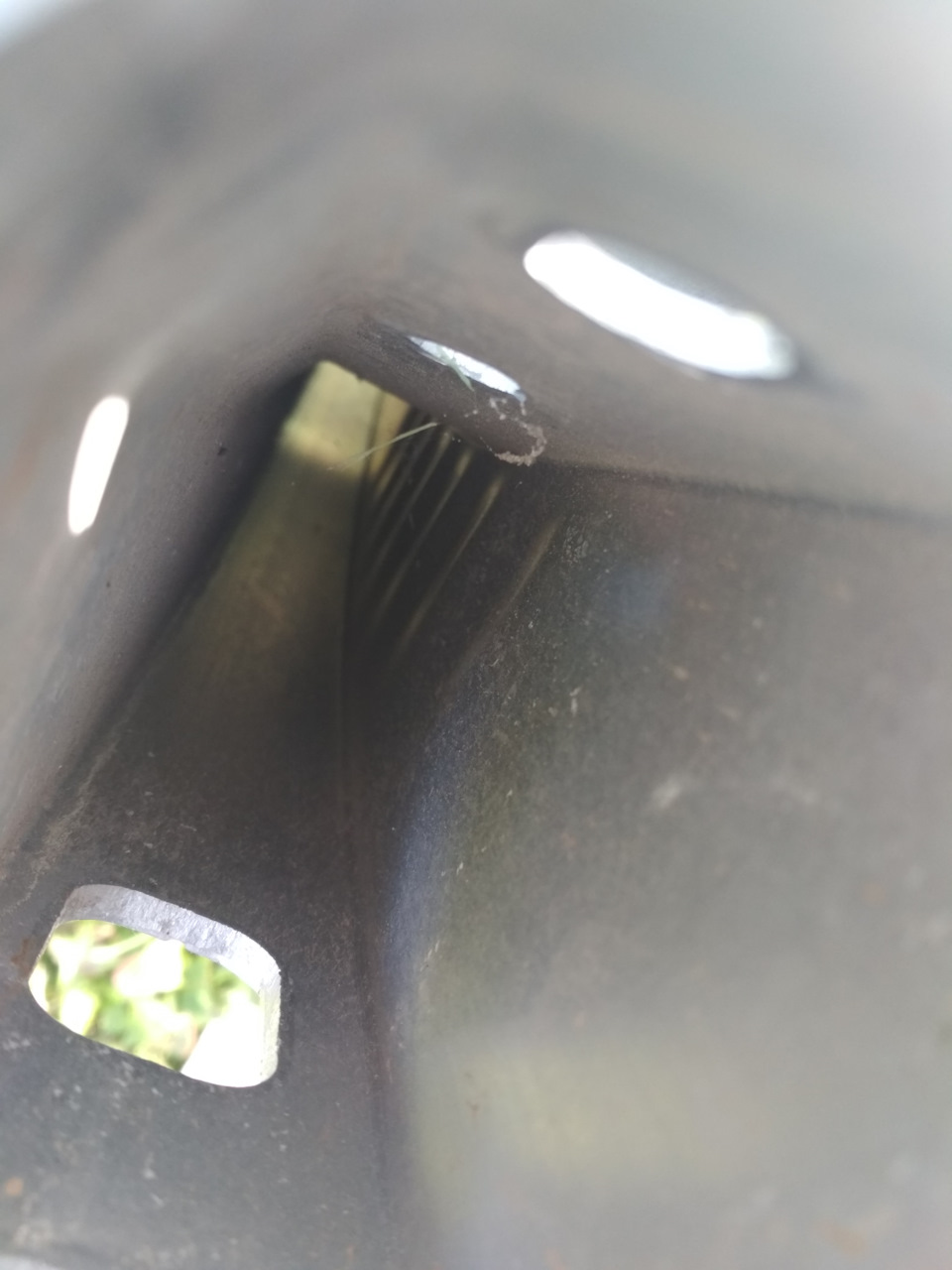 Разновидность усилителей бампера №2 — Mitsubishi Outlander (3G), 2,4 л ...