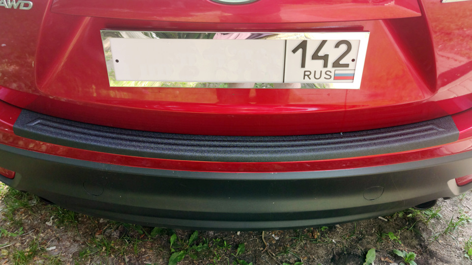 10. Накладка на задний бампер. — Mazda CX-5 (1G), 2,5 л, 2013 года ...