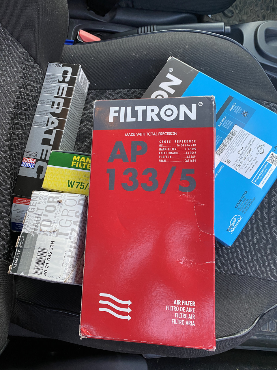 Мелочь, а приятно — Renault Duster (1G), 2 л, 2015 года | визит на ...