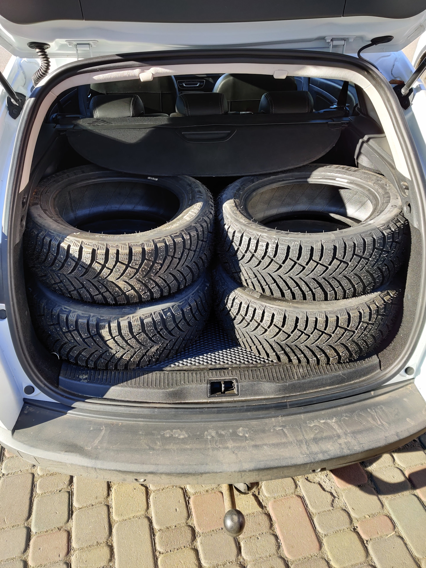 Новая резина. Michelin X-Ice North 4 205/55/16 — Renault Megane III, 1 ...
