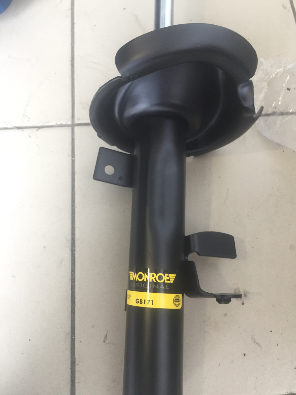 Аморты под замену — Ford Focus Hatchback III, 1,6 л, 2011 года | другое ...