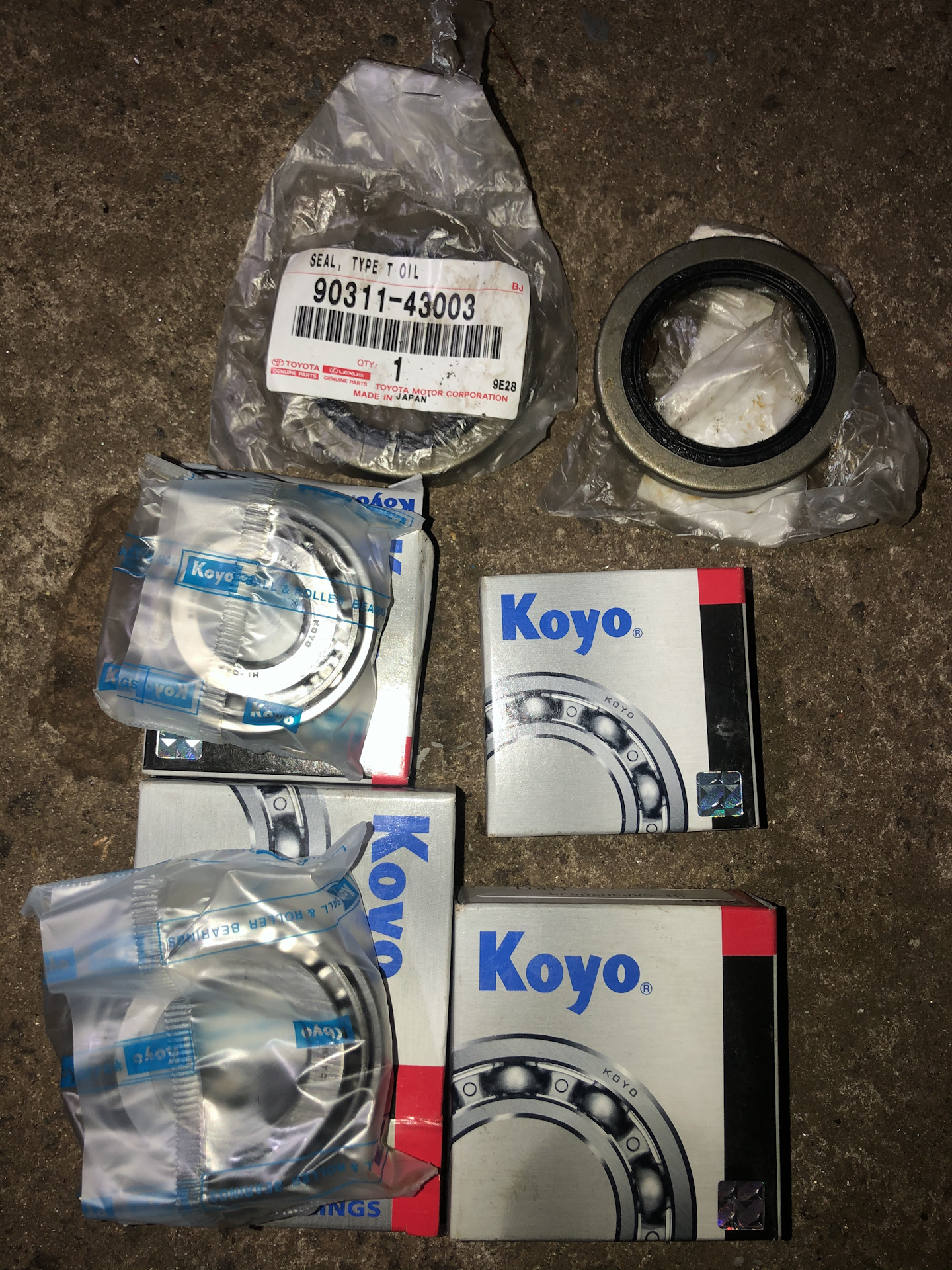 Амортизаторы KYB, подшипники и сальники KOYO, резинки стабилизатора ...