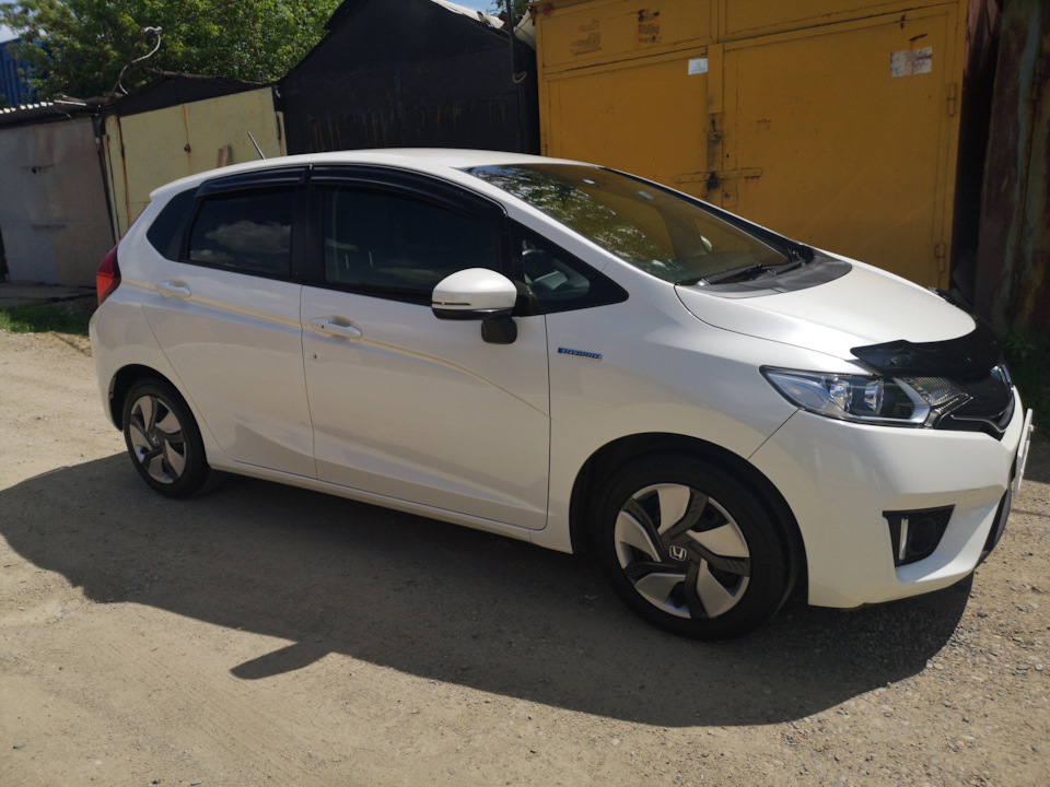 Плановая замена передних тормозов — Audi A4 (B5), 1,8 л, 1999 года ...