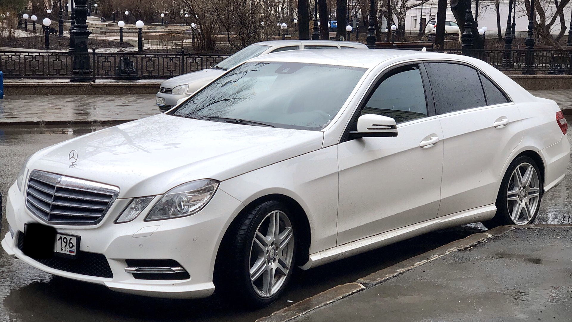 Mercedes-Benz E-Class (W212) 1.8 бензиновый 2012 | White blazer на DRIVE2