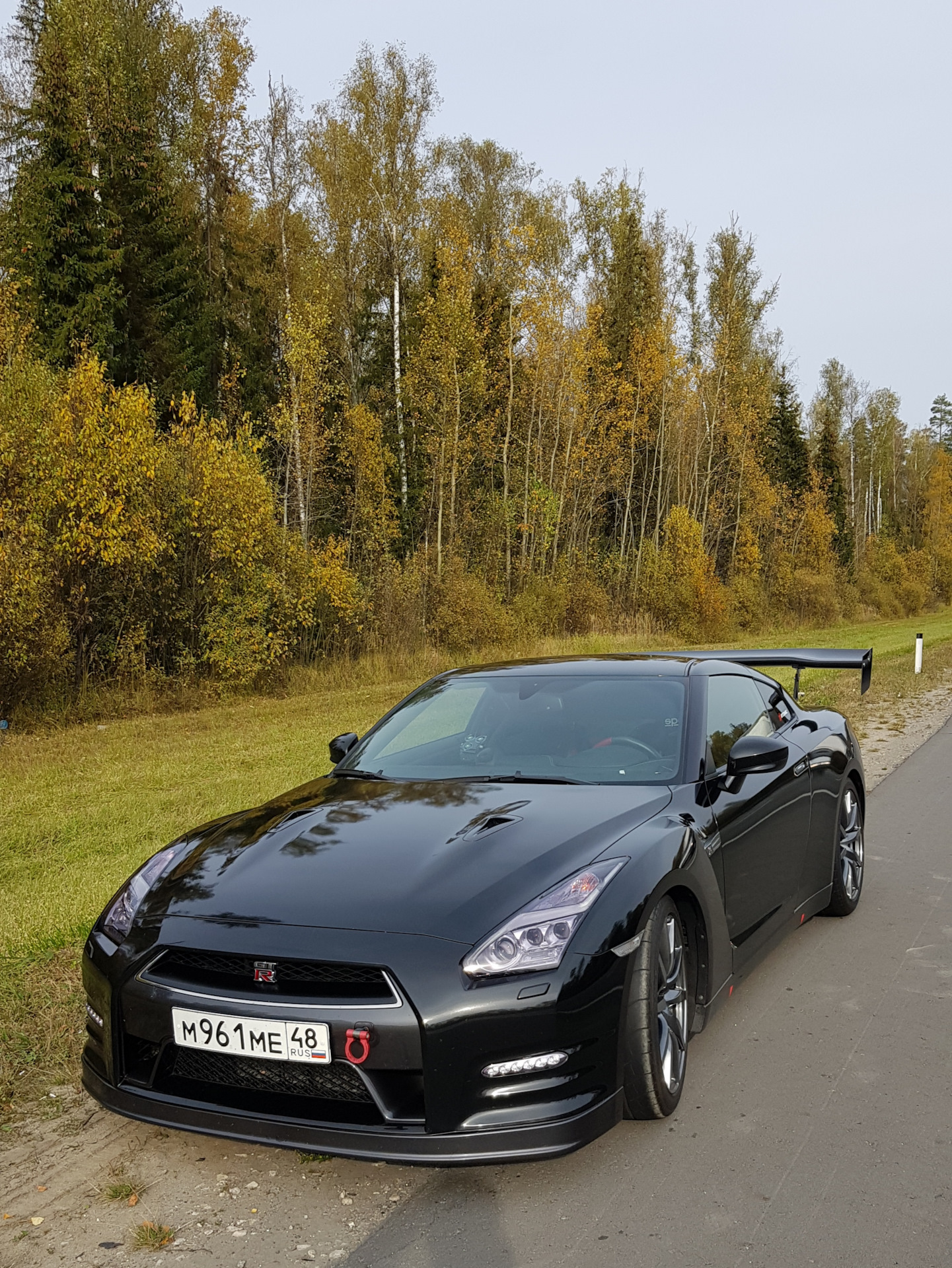 Просто одно фото — Nissan GT-R (R35), 3,8 л, 2013 года | фотография | DRIVE2