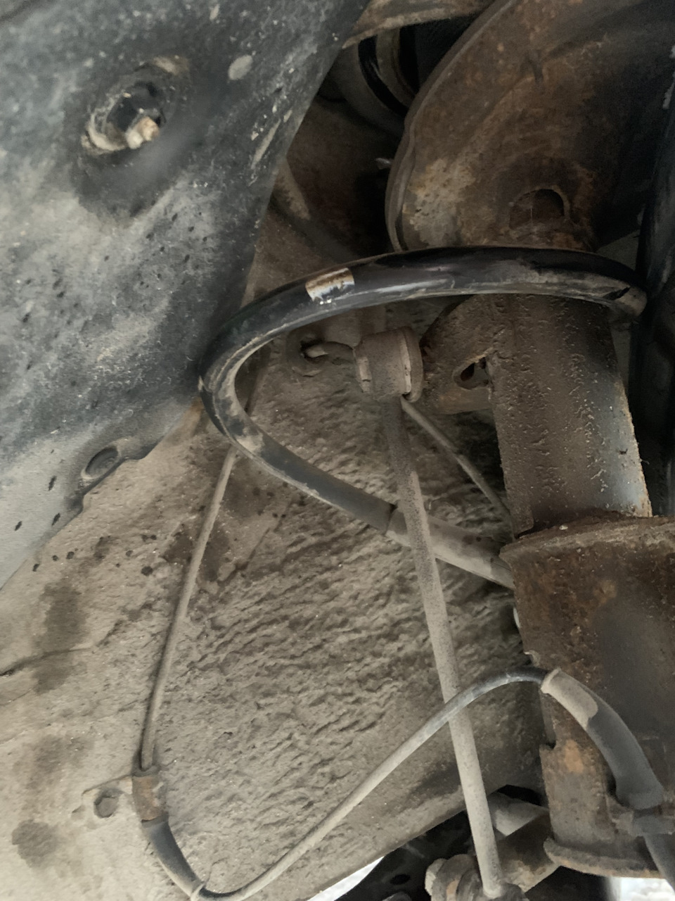 Замена пружин — Hyundai Grand Starex, 2,5 л, 2009 года | своими руками ...