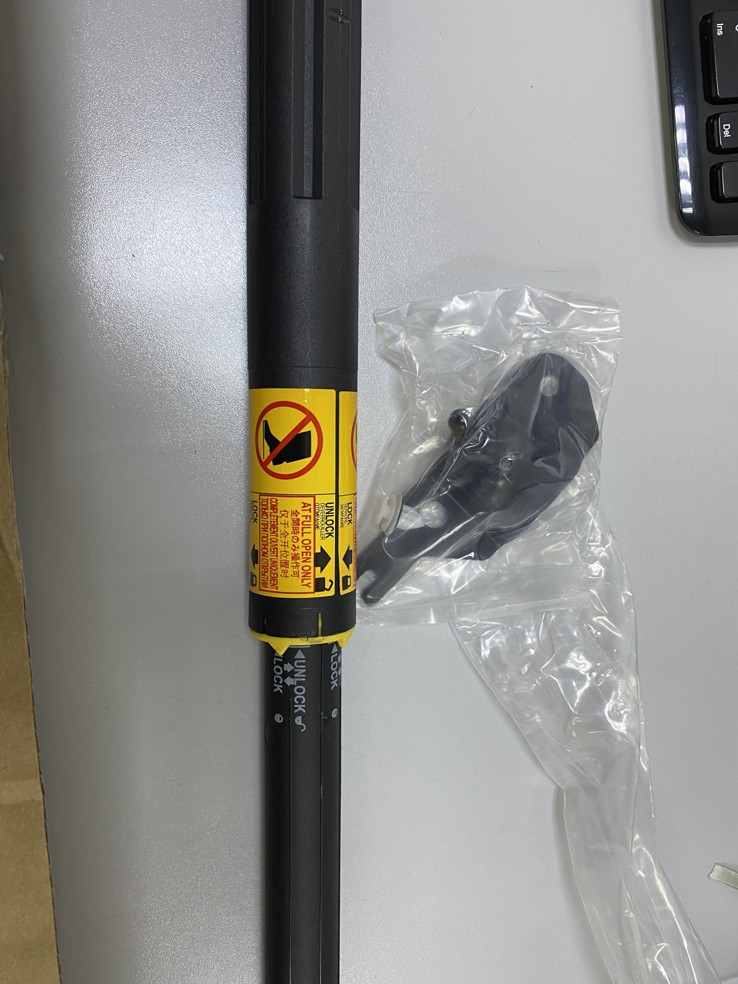 Новый амортизатор крышки багажника! — Toyota Land Cruiser Prado 150 ...