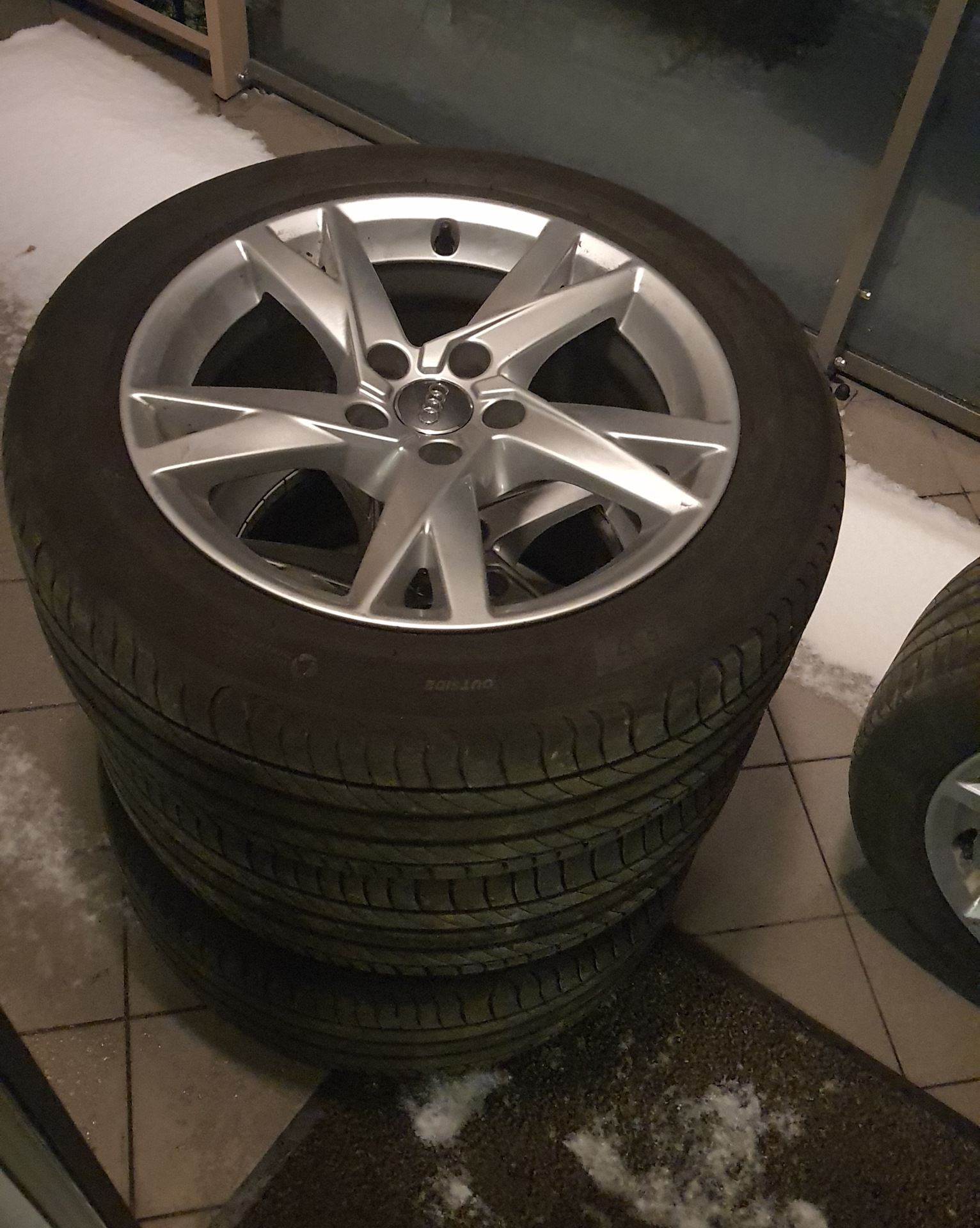 Передние тормоза, летние диски и мелочи — Audi A4 (B8), 2 л, 2009 года ...