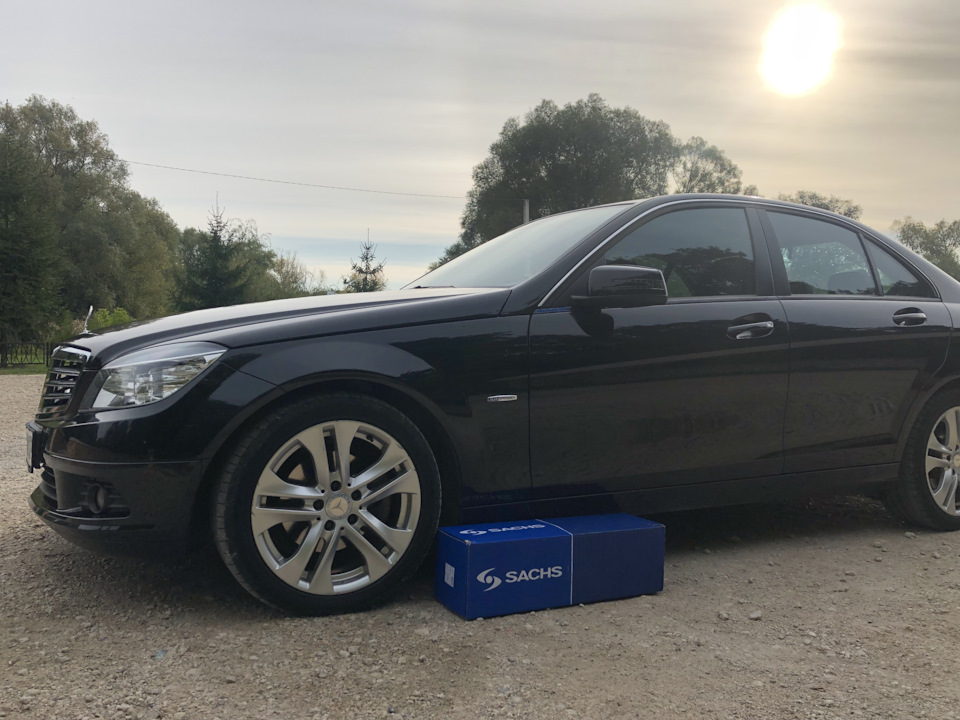 Замена передних амортизаторов — Mercedes-Benz C-Class (W204), 2,1 л ...