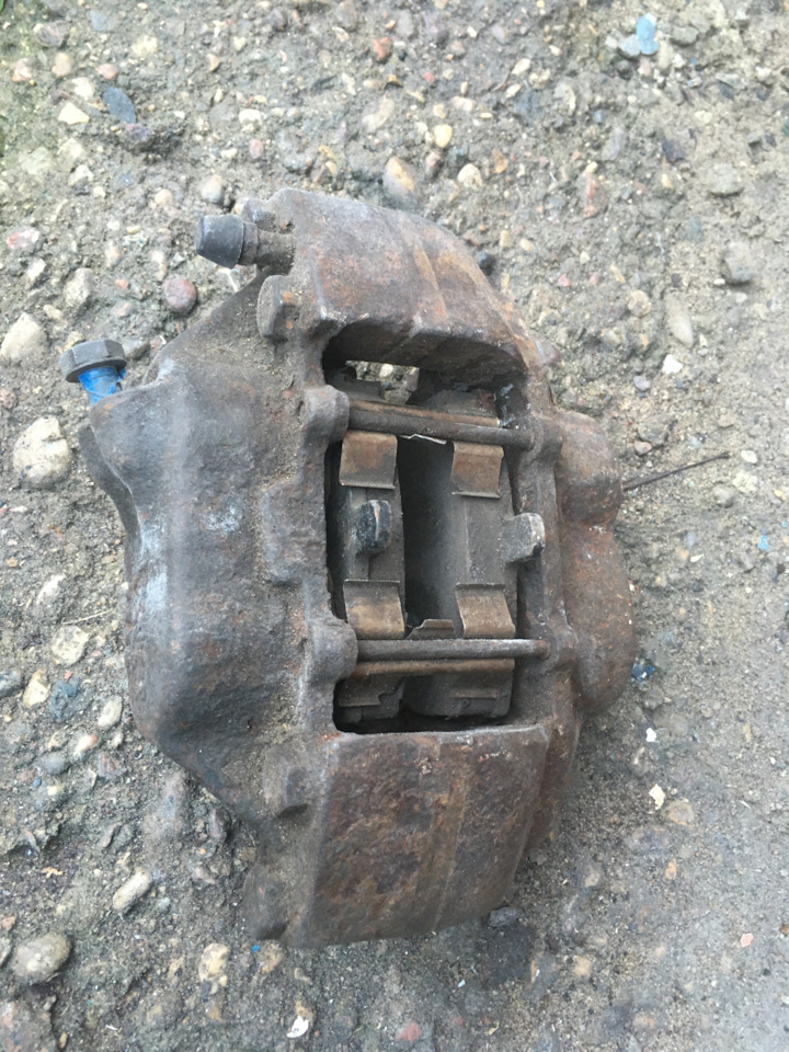 Суппорт 4 поршневой на Ford Transit (4G). Б/у | 70 Br в городе Минск ...
