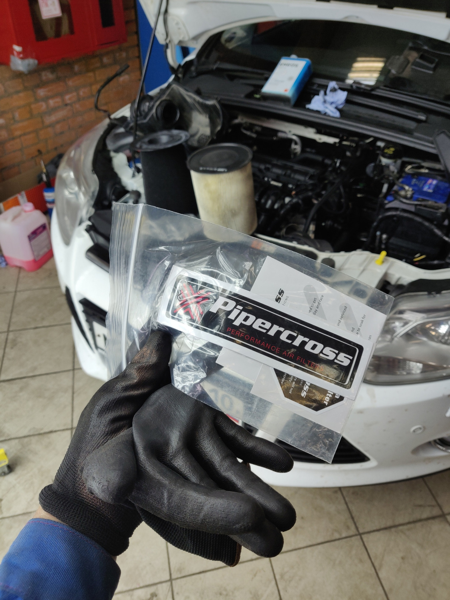 Спортивный воздушный фильтр PiperCross — Ford Focus Hatchback III, 1,6 ...