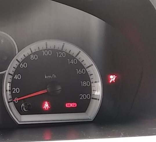 Загорелся индикатор подушки безопасности. — Chevrolet Aveo Sedan (1G ...