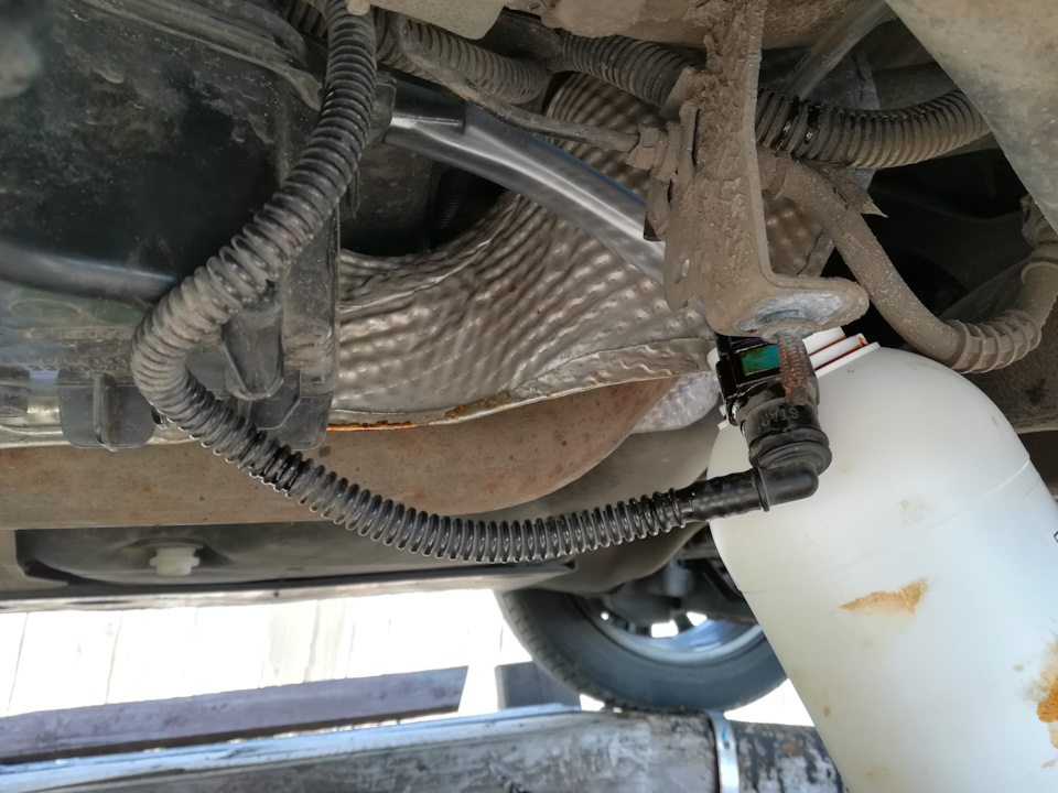 Заправка Eolys — Citroen Grand C4 Picasso (2G), 1,6 л, 2015 года ...