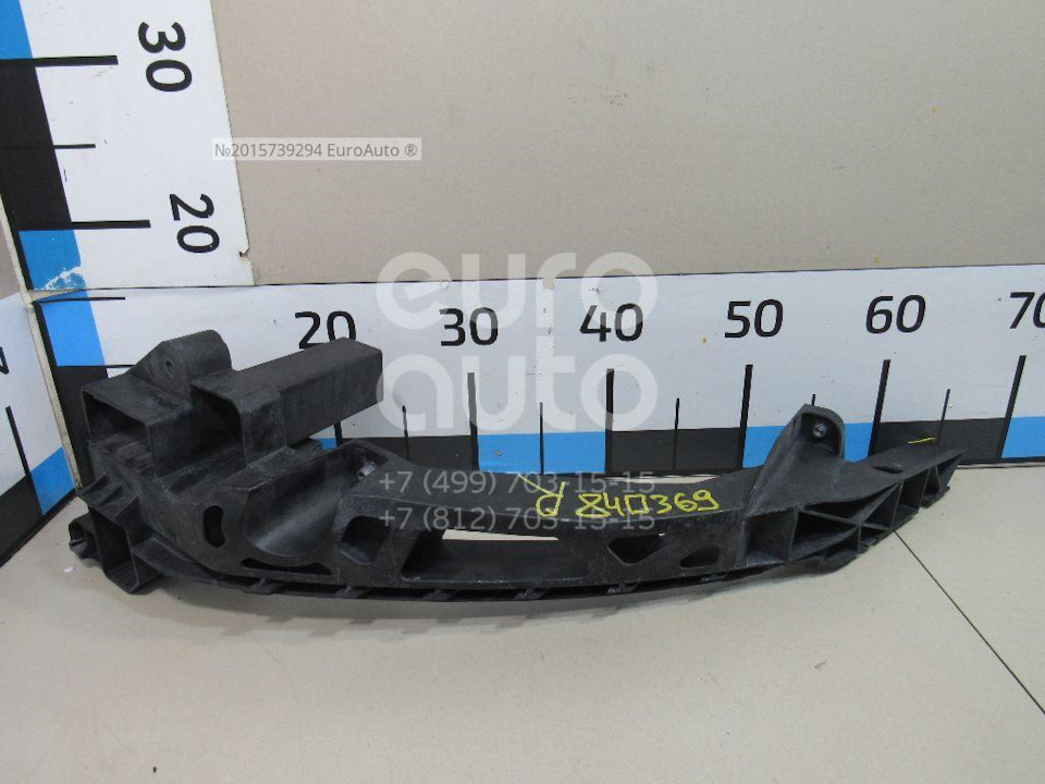 8U0805608A Кронштейн крепления фары правой Audi Q3 VAG | Запчасти на DRIVE2