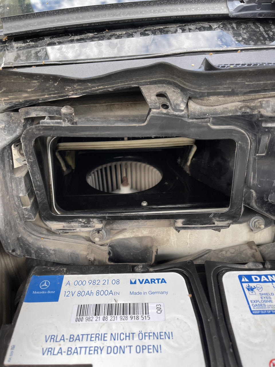 A0009822108 Стартерная аккумуляторная батарея Mercedes | Запчасти на DRIVE2