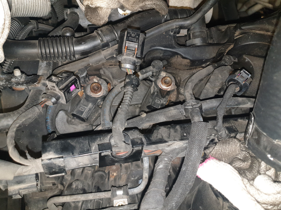 Замена n276… — Volkswagen Caravelle (T5), 2 л, 2012 года | визит на ...