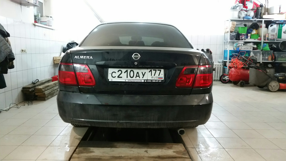 Задние фонари HELLA BLACK STYLE — Nissan Almera II (N16), 1,5 л, 2005 ...