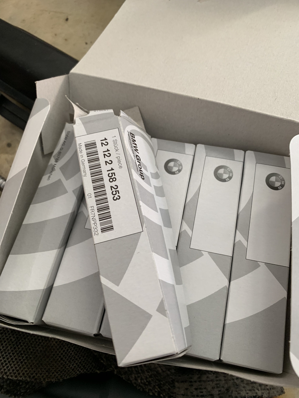 Катушки и свечи — BMW 5 series (E60), 3 л, 2006 года | плановое ТО | DRIVE2