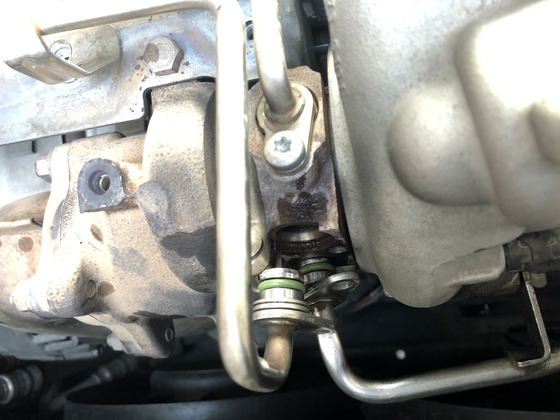 Замена уплотнительных резинок охлаждения турбины — Volkswagen Golf Mk6 ...