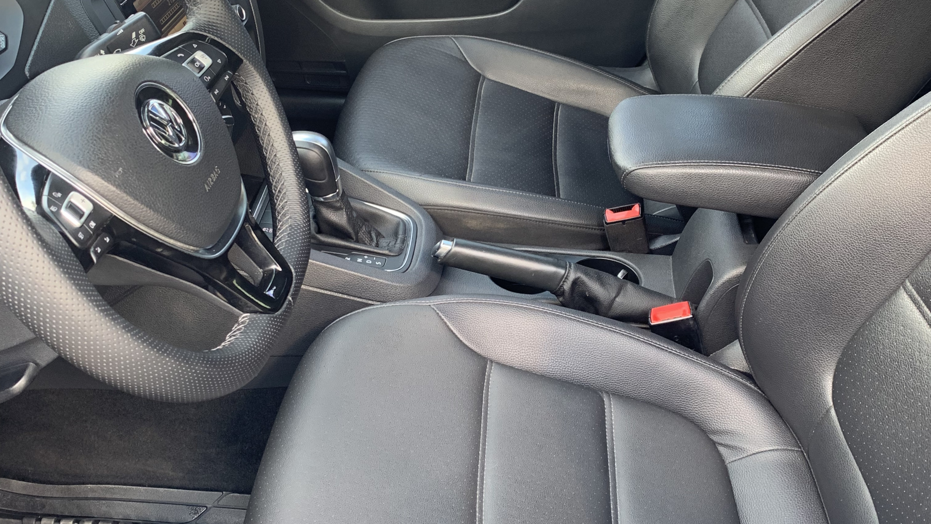 Volkswagen Jetta VI 1.8 бензиновый 2015 | 1.8 tsi Gen 3 на DRIVE2