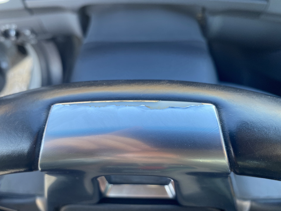 Накладка руля R-Design — Volvo S60 (2G), 3 л, 2010 года | стайлинг | DRIVE2