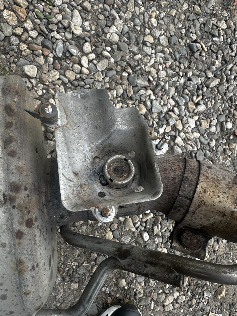 Чистка сетки бака и фильтра тонкой очистки + замена адсорбера бака ...