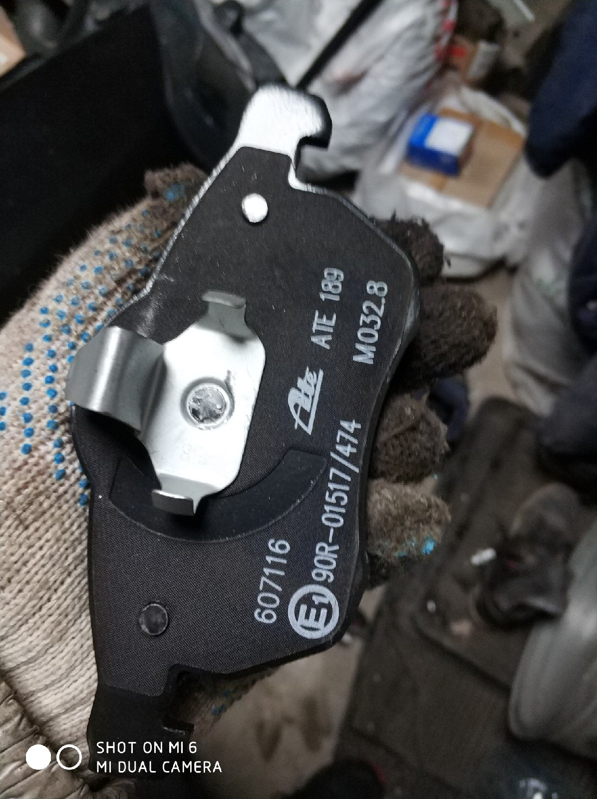 Замена передних колодок — Opel Astra G Coupe, 2,2 л, 2001 года ...