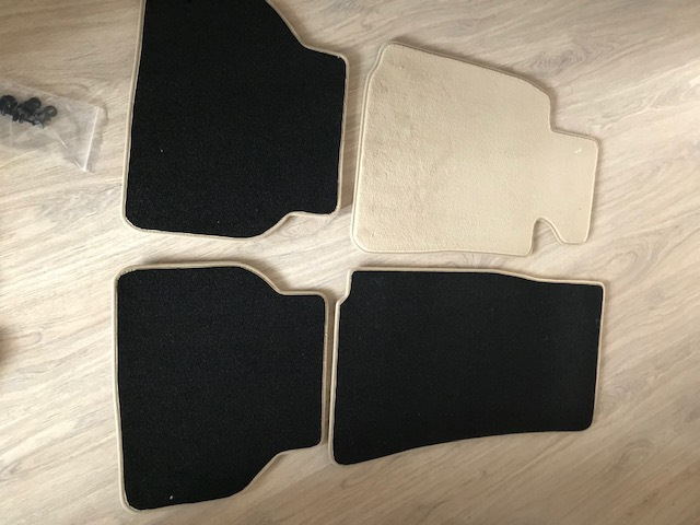 Комплектующие для М бампера и ворсистые коврики. — BMW 5 series (E39 ...