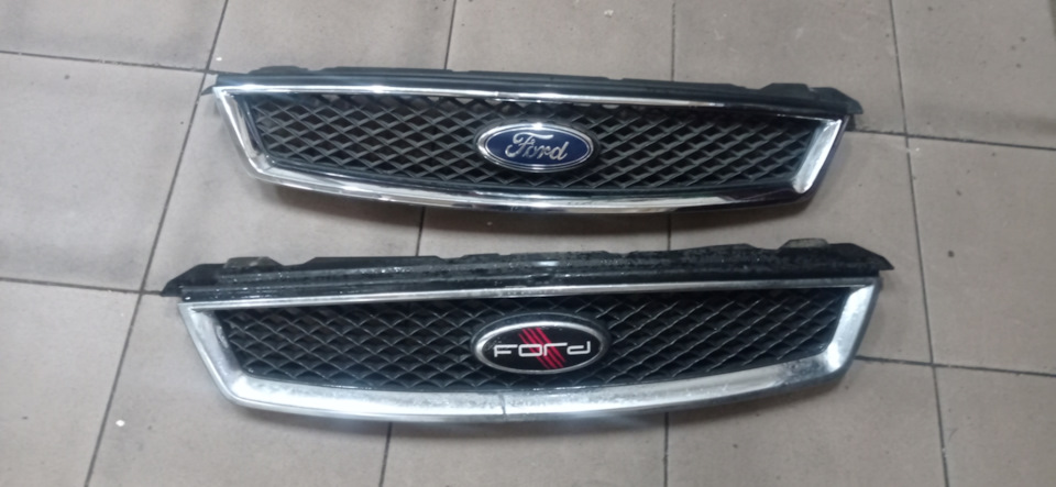 Замена решётки радиатора — Ford Focus II Sedan, 1,6 л, 2007 года ...