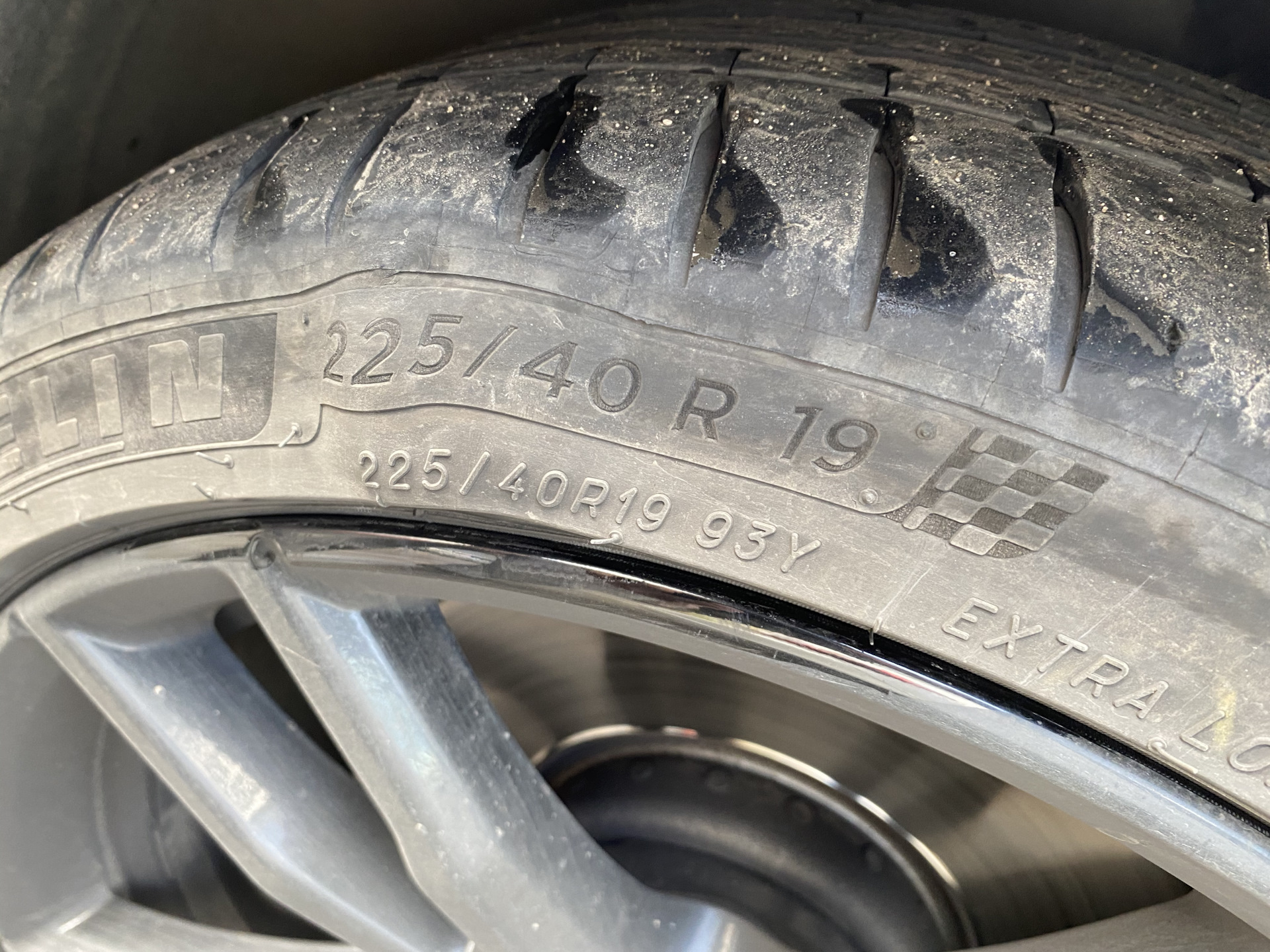 Гарантия и внеплановая замена шин — BMW 3 series (G20), 3 л, 2019 года ...