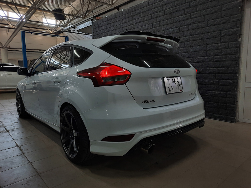 #50 — Квадратный номер, аля американка — Ford Focus Hatchback III, 1,6 л, 2017 года | просто так ...