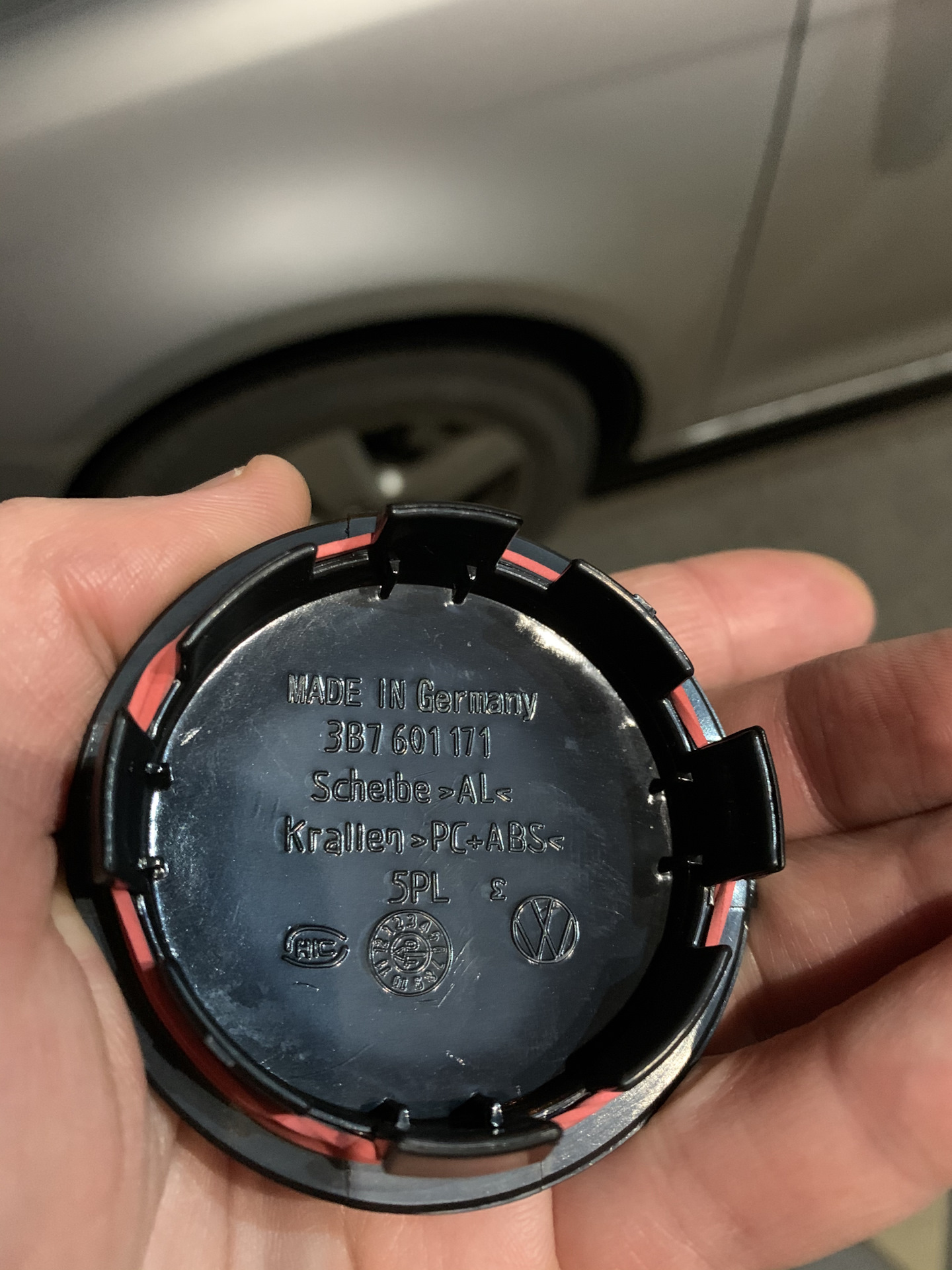 Колпачки заглушки на литой диски Volkswagen 3B7601171 65мм — Volkswagen ...