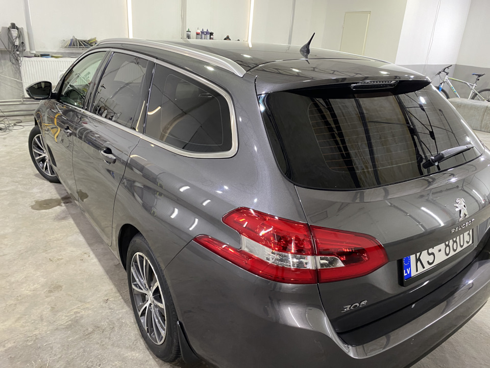 1 декабря — Peugeot 308 SW (2G), 1,2 л, 2017 года | мойка | DRIVE2