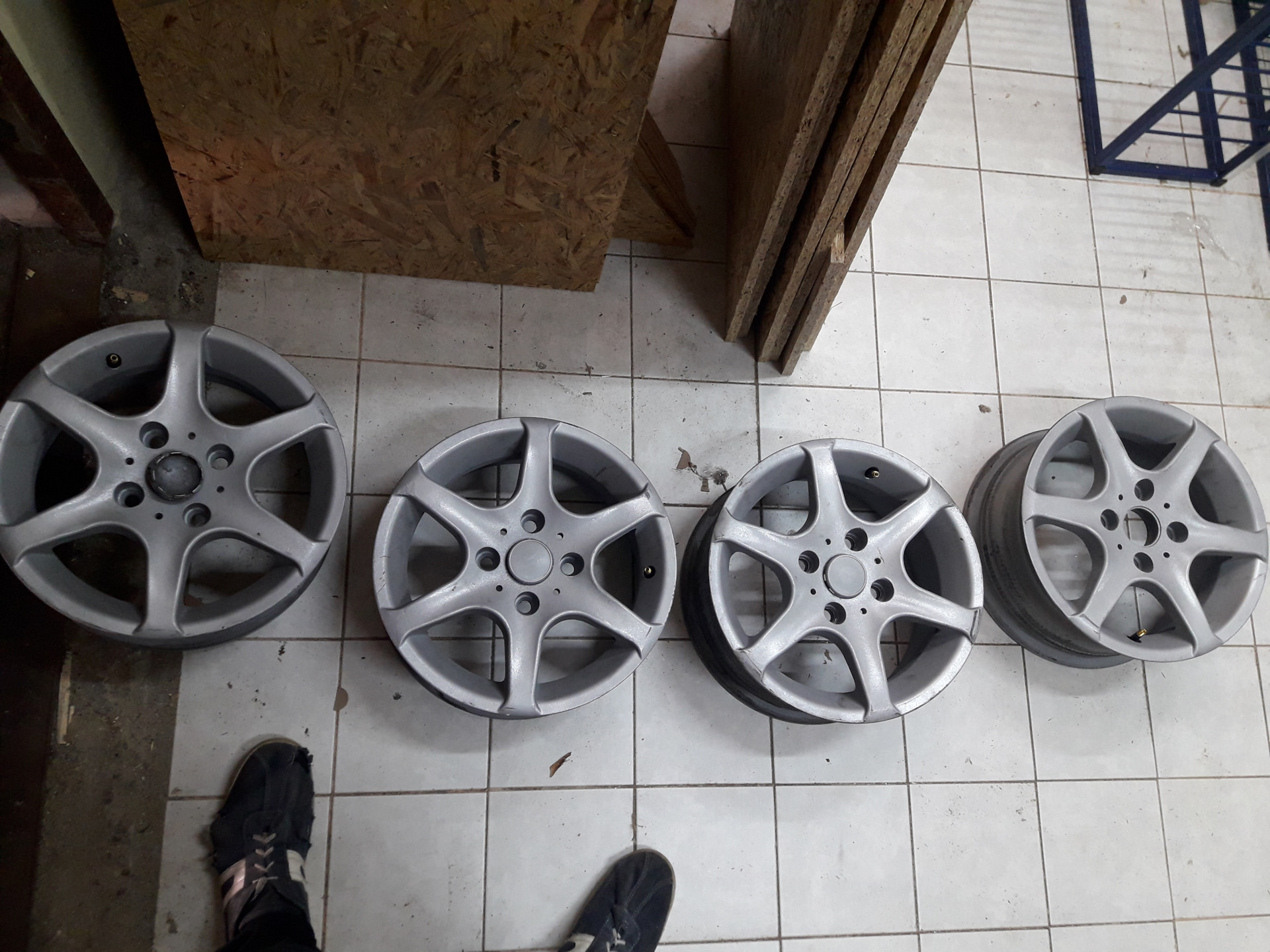 Литые R14 4*108 et38 на Ford Fiesta — Ford Fiesta (Mk V), 1,4 л, 2008 ...