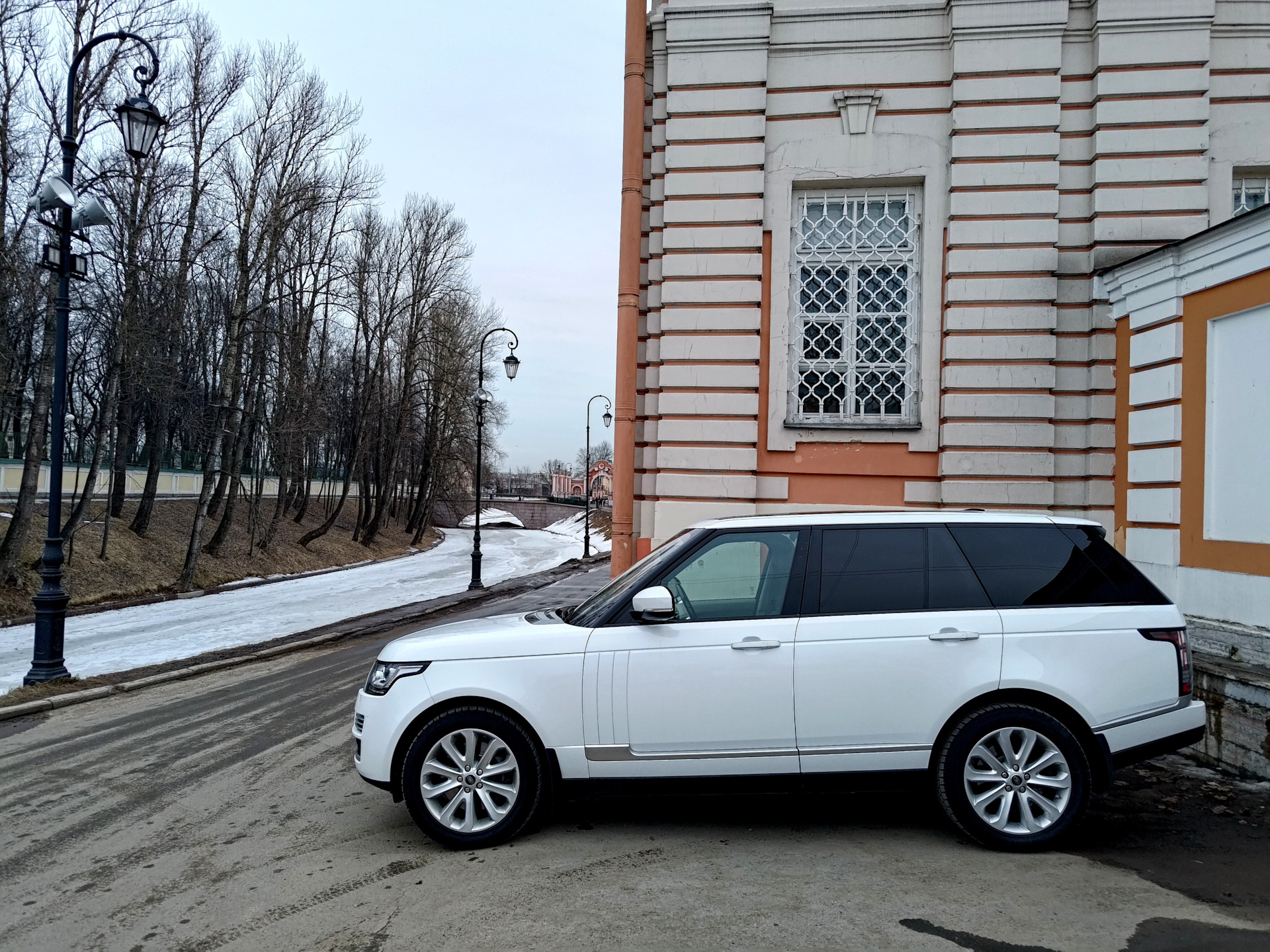 Замена сайлентблоков подрамника. — Land Rover Range Rover (4G), 4,4 л ...