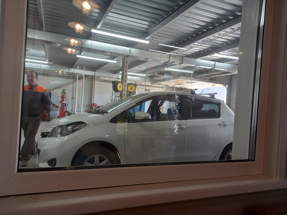 Новая резина на лето — Toyota Vitz (130), 1 л, 2011 года | шины | DRIVE2