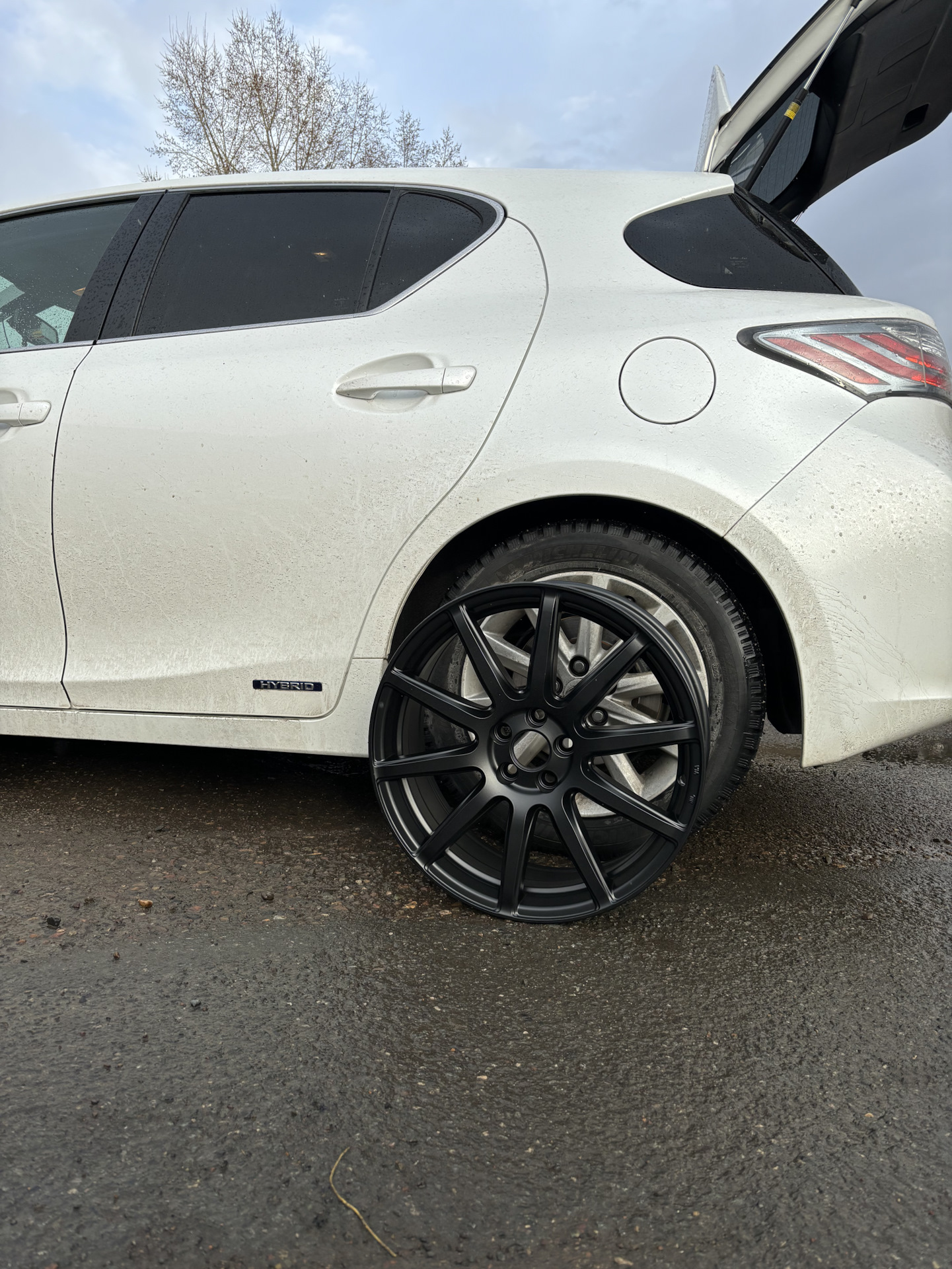 Колеса 225/45/18 — Lexus CT 200h, 1,8 л, 2012 года | колёсные диски | DRIVE2