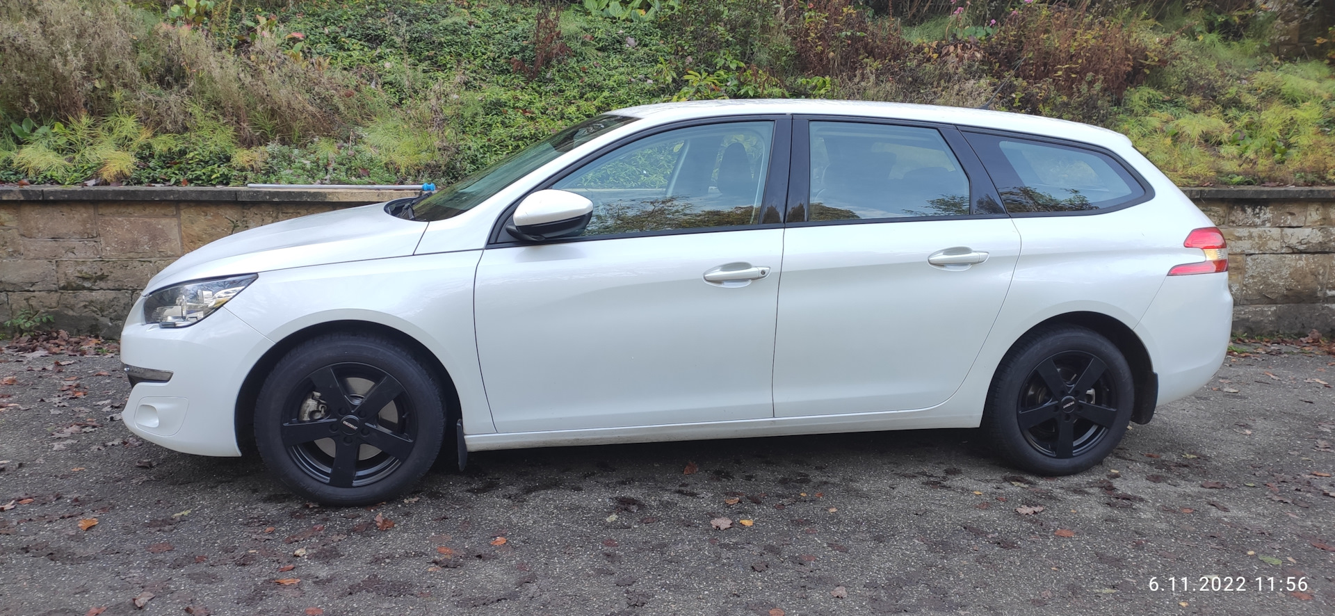 R16 Зима — Peugeot 308 SW (2G), 2 л, 2015 года | колёсные диски | DRIVE2