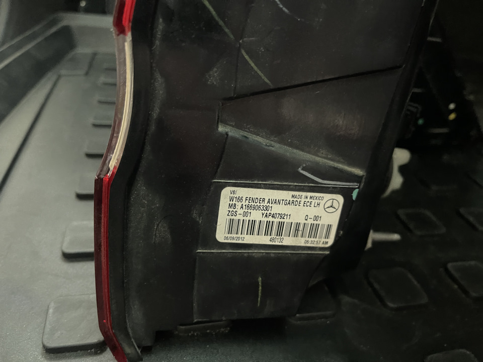 A1669063301 Фонарь задний. Mercedes | Запчасти на DRIVE2