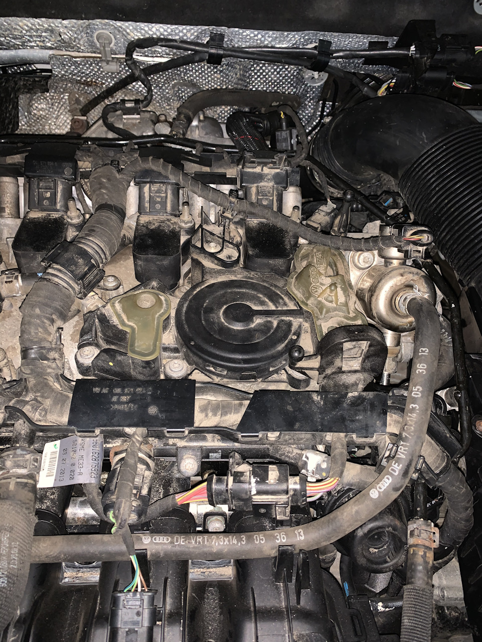 Замена маслоотделителя — Skoda Octavia Combi A7 Mk3, 2 л, 2013 года ...
