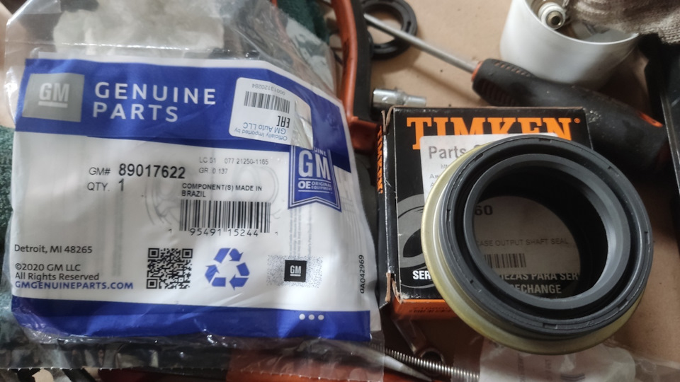 89017622 САЛЬНИК КОЛЕНВАЛА ПЕРЕДНИЙ GM | Запчасти на DRIVE2