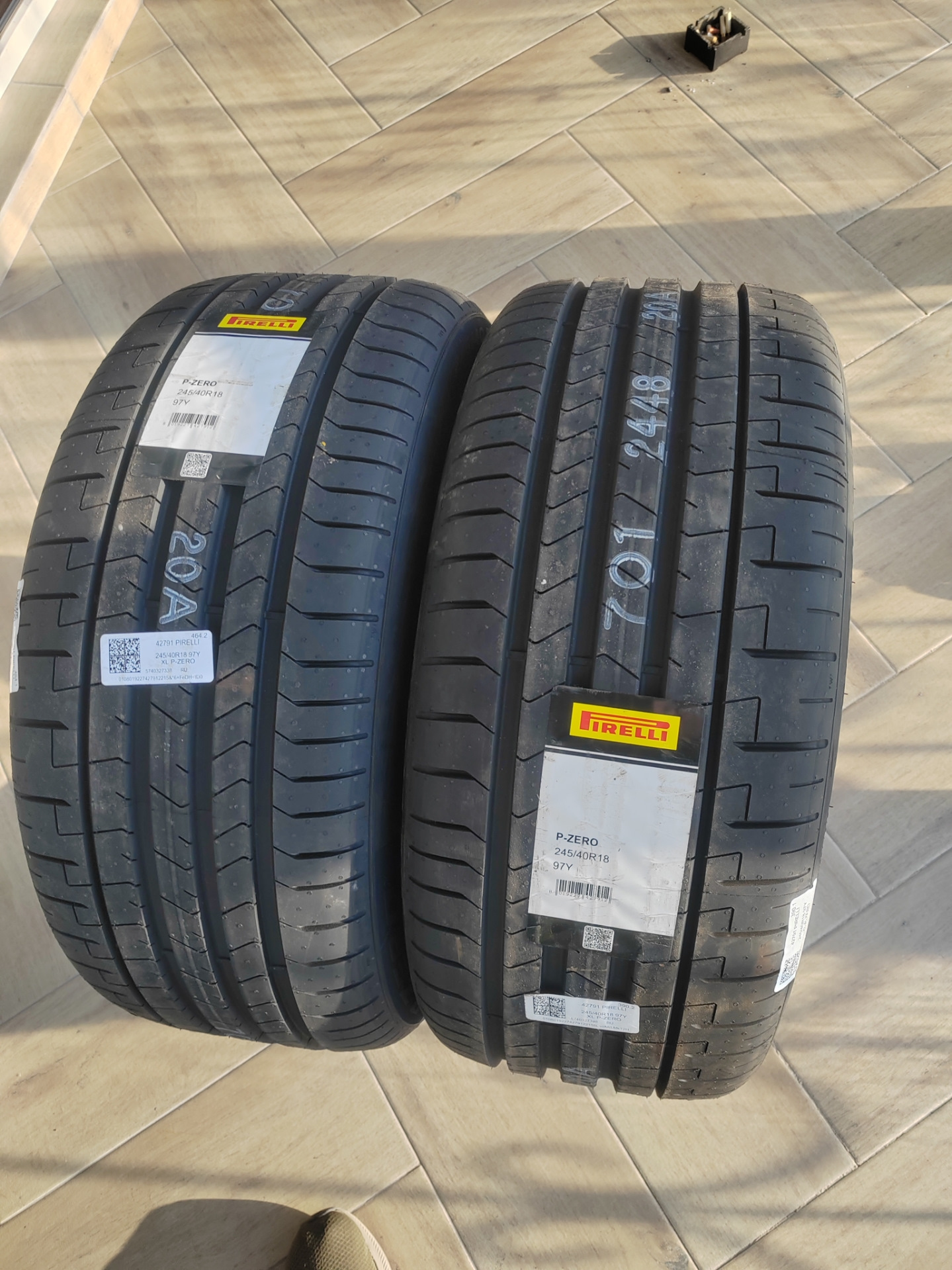 Pirelli P ZERO PZ4 Sports car 245 40 R18 на 9j — BMW 1 series (F21), 2 л, 2017 года | шины | DRIVE2