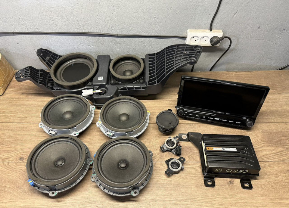 Оригинальная музыка JBL Kia Ceed CD на KIA Ceed (3G), KIA Ceed SW (3G ...