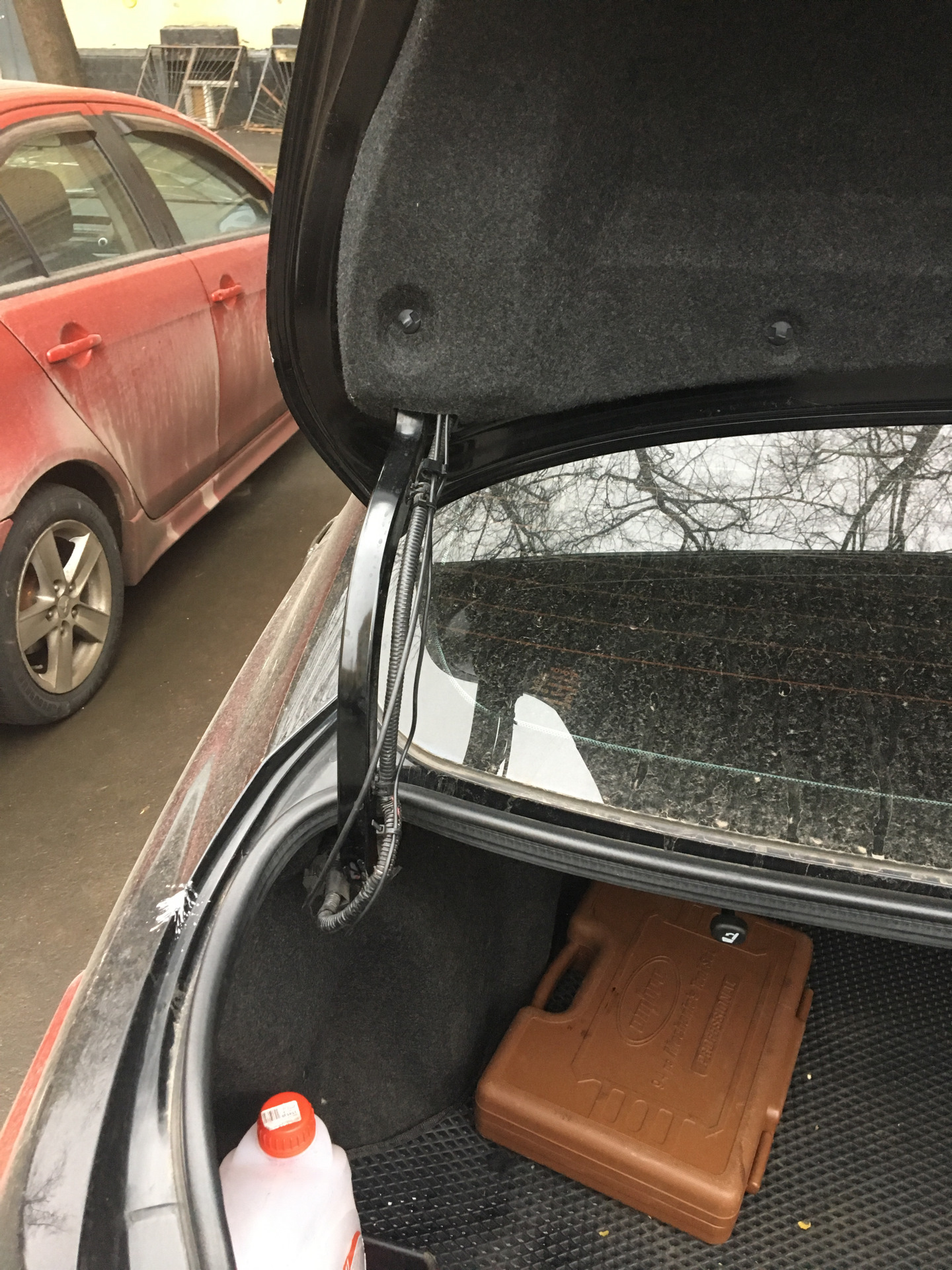 BMW 3 series (E90) 2.0 бензиновый 2010 | 320i на DRIVE2