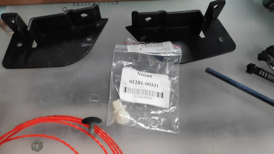 Установил накладки порогов ( маленькие брызговики)! — Nissan Qashqai ...