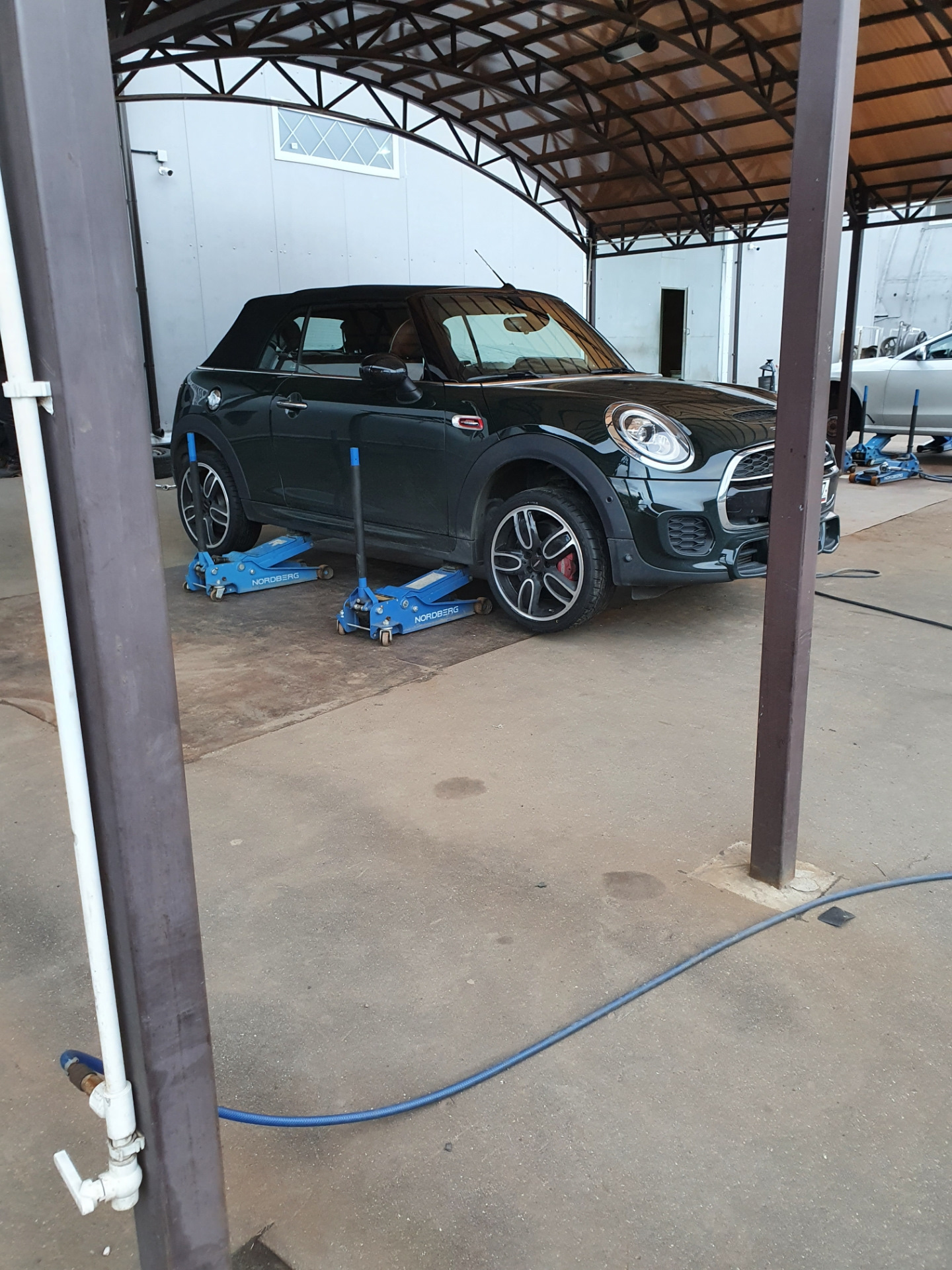 Снова лето, снова Nitto — MINI John Cooper Works, 2 л, 2019 года | шины ...