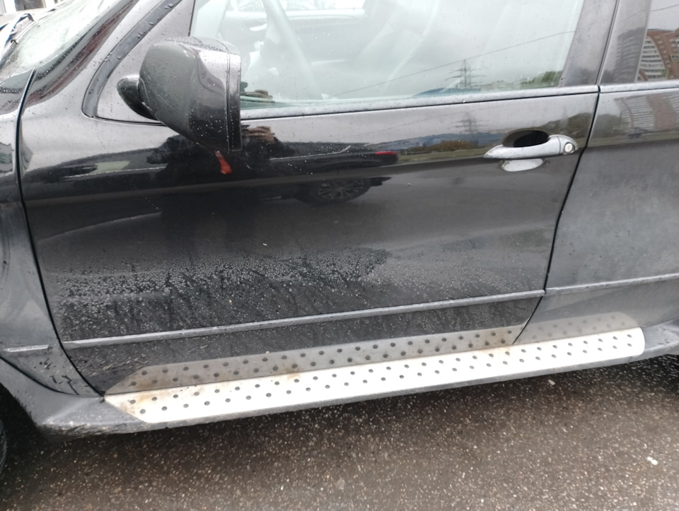 Прокладка OEM между дверью и ручкой) — BMW X5 (E53), 4,6 л, 2003 года ...